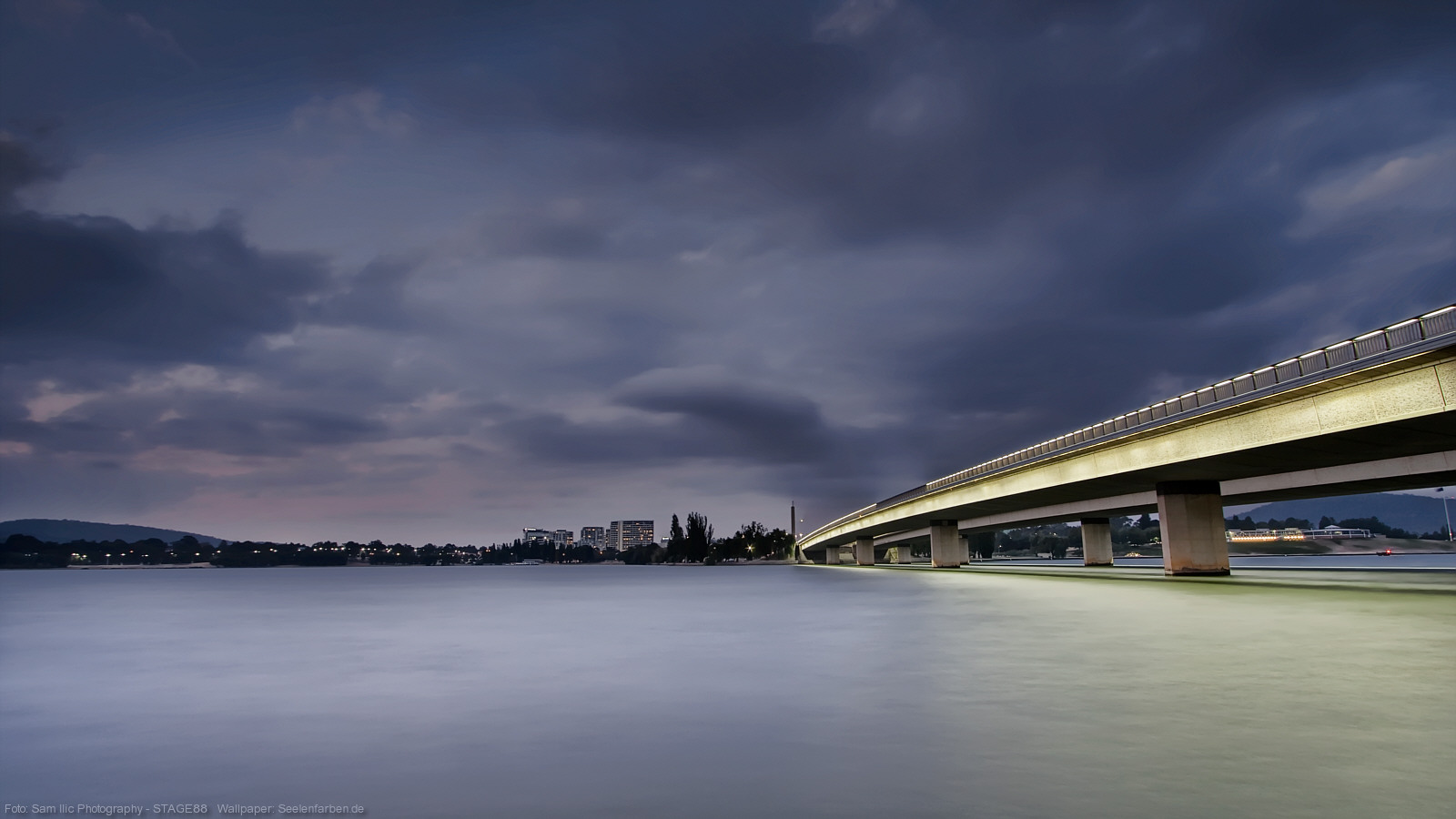 Commonwealth Avenue Bridge in Canberra